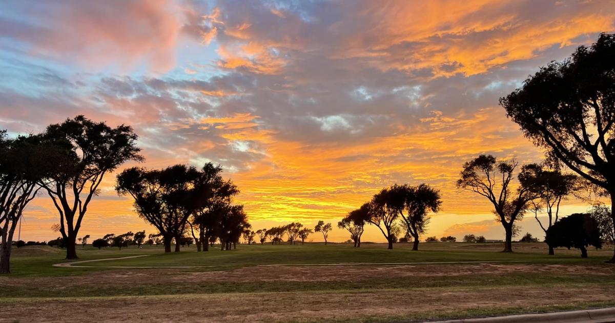 Reece Golf Center Relocates Bar and Grill for Renovations